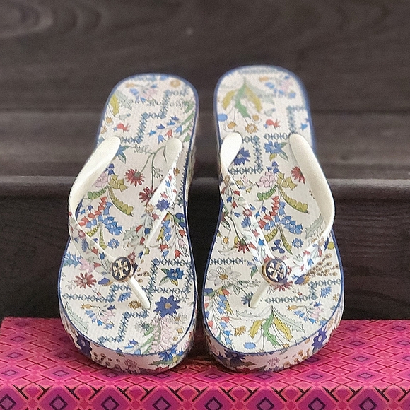 Tory Burch | Shoes | Authentic Tory Burch Wedges Flip Flops Size 7 ...